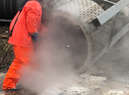 Tank Cleaning | Industrial Tank Cleaning at Hydroblast